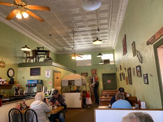 BLACK BEAR CAFE - 50 Photos & 117 Reviews - 111 N 5th St, Thermopolis ...
