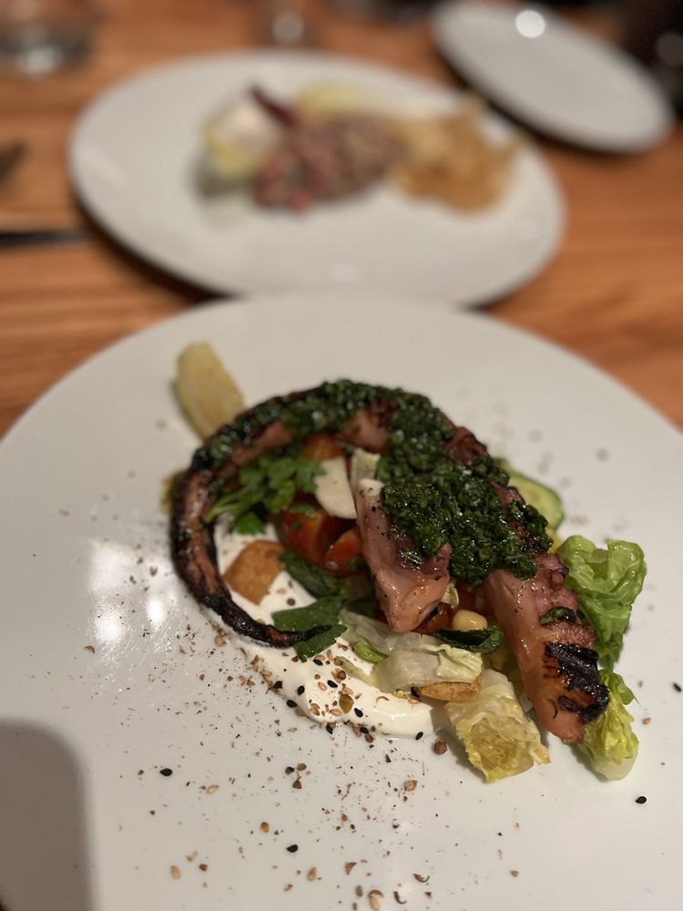 MONARQUE - 438 Photos & 119 Reviews - 406 Rue Saint-Jacques, Montréal ...