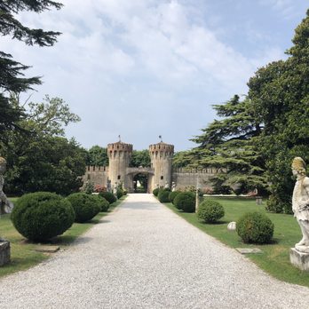 CASTELLO DI RONCADE - Updated May 2025 - 20 Photos - Via Roma 141 ...
