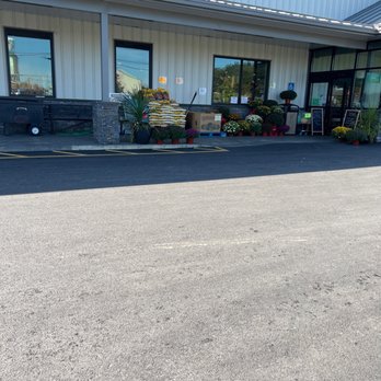 SINGING SPRING FOOD - Updated December 2025 - 19 Photos & 13 Reviews ...