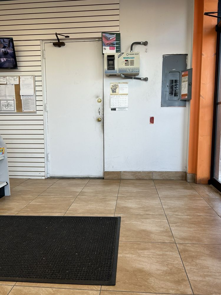 DELTA GAS STATION - Updated December 2025 - 108 Piermont Rd, Cresskill ...