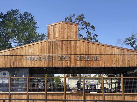 MOONSHINE DECK ICEHOUSE - 23 Photos & 32 Reviews - 6446 Old FM-1488 ...