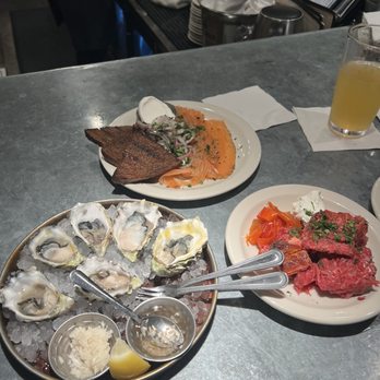 SALTWATER FISH HOUSE & OYSTER BAR - 437 Photos & 321 Reviews - 113 1st ...