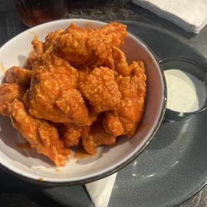 WALK-ON’S SPORTS BISTREAUX - CLEMSON RESTAURANT - 35 Photos & 25 ...