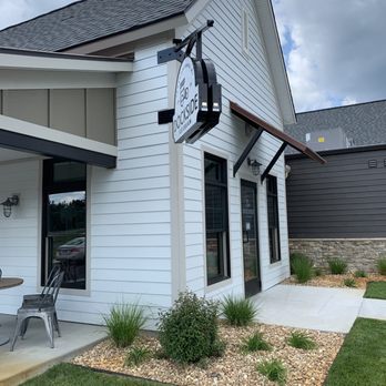 DOCKSIDE ICE CREAM - Updated August 2025 - 8401 100th Ave, Canadian ...