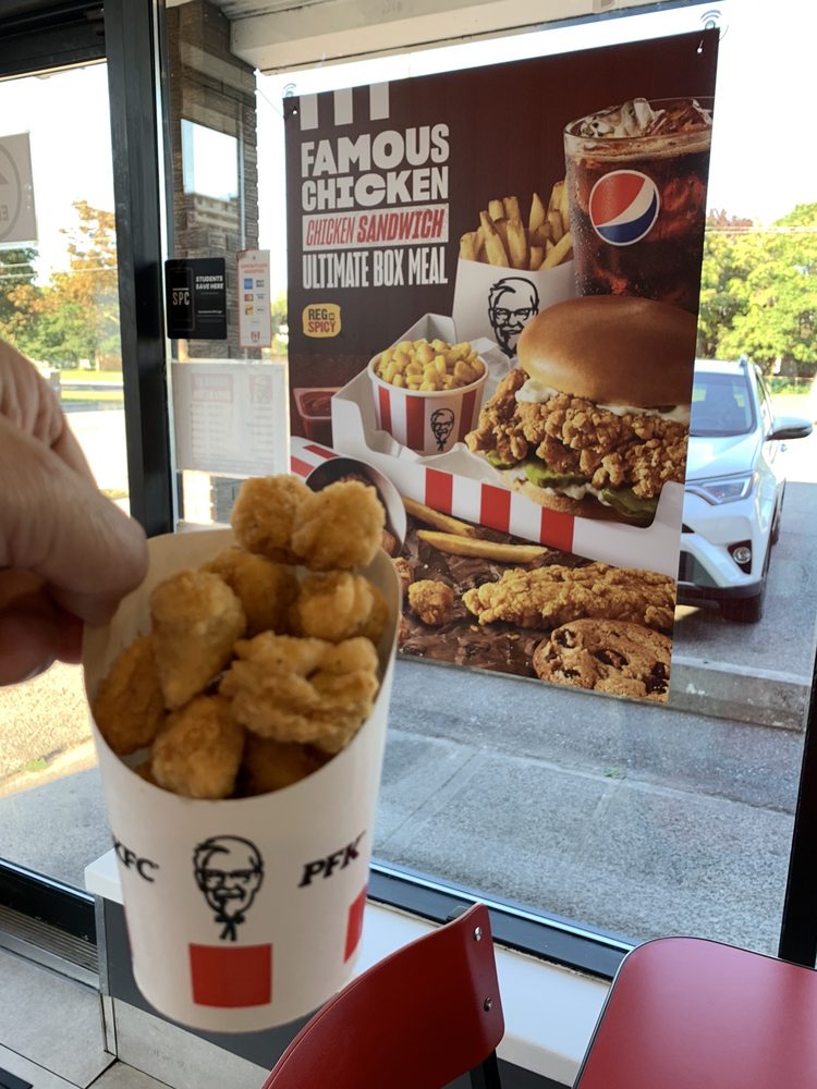 KFC - Updated October 2025 - 24 Photos & 10 Reviews - 2774 Victoria ...