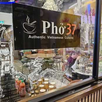 PHO 37 - Updated August 2024 - 352 Photos & 135 Reviews - 1008-8300 ...