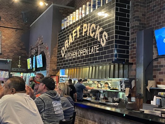 DRAFT PICKS - Updated August 2025 - 94 Photos & 202 Reviews - 523 ...