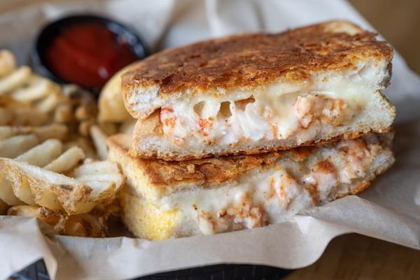 CROOKED PINT ALE HOUSE - Updated January 2026 - 73 Photos & 37 Reviews ...