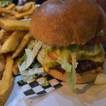 THE BISON ON MAIN - Updated April 2025 - 87 Photos & 107 Reviews ...