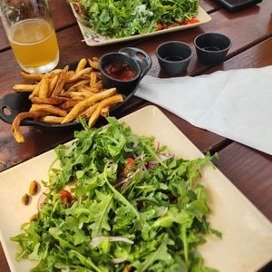 THE BINE BEER & FOOD - 360 Photos & 417 Reviews - 10127 Main St ...