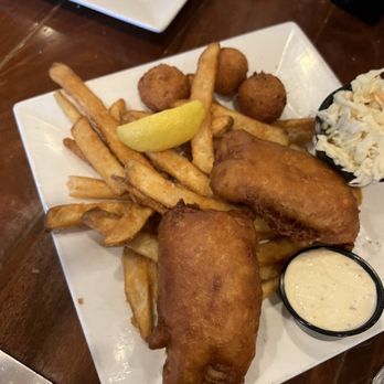 FLYING FISH PUBLIC MARKET & GRILL - Seafood Restaurant in North Myrtle ...