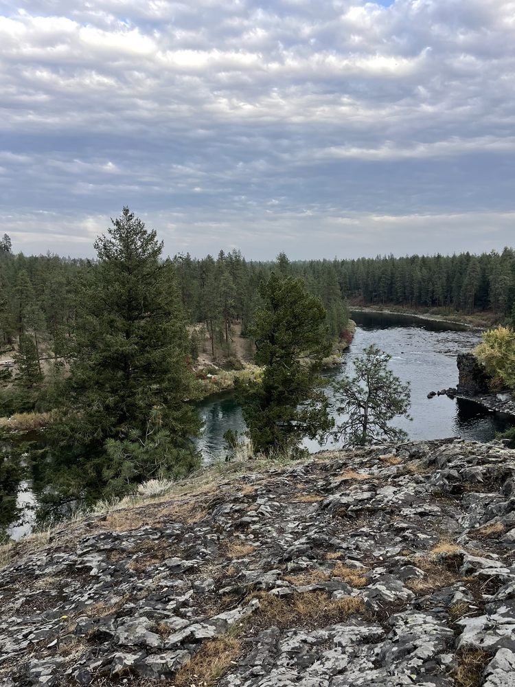 RIVERSIDE STATE PARK: BOWL AND PITCHER AREA - Updated December 2024 ...