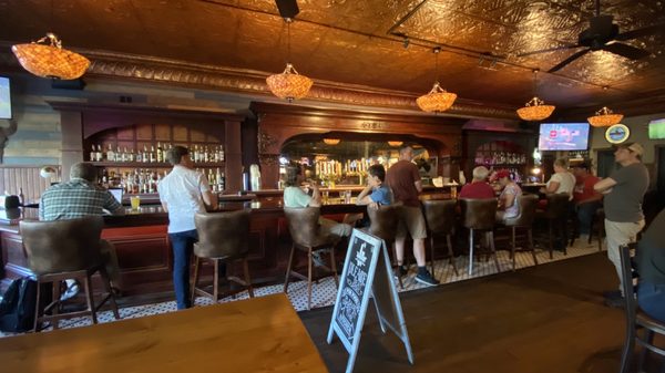GUNSIGHT SALOON - Updated August 2025 - 160 Photos & 283 Reviews - 624 ...