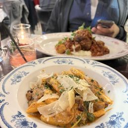 PETTERINOS - Updated April 2025 - 961 Photos & 1043 Reviews - 150 N ...