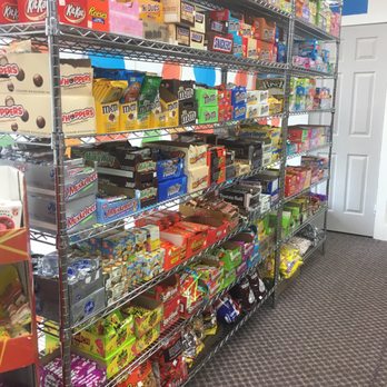 GRANDPA JOE’S CANDY SHOP - Updated August 2025 - 13 Reviews - 1 E Main ...