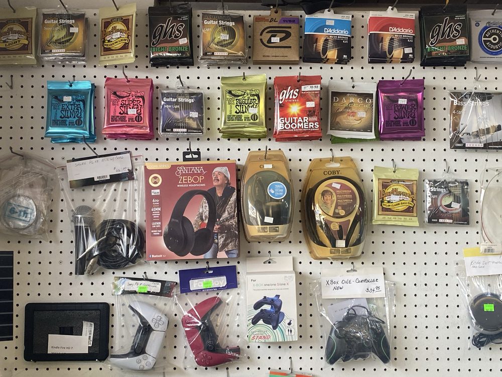 ARROW PAWN - Updated April 2026 - 631 E State Hwy 152, Mustang ...