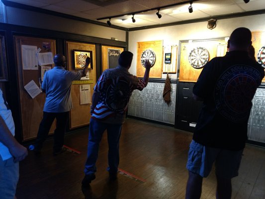 RACKS RESTAURANT & SPORTS BAR - Updated January 2026 - 16 Photos & 14 ...