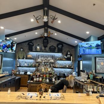 THE MAPLE PIG - Updated December 2025 - 18 Photos & 10 Reviews - 710 ...