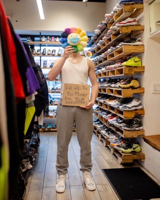 SOLED OUT JC - Updated December 2025 - 35 Photos & 20 Reviews - 366 ...