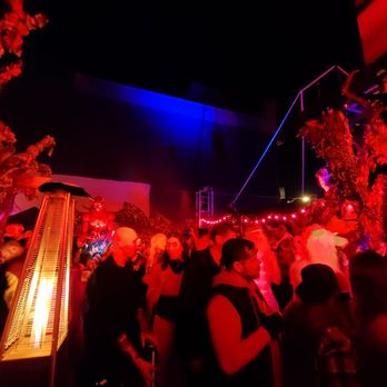 OASIS - Updated July 2025 - 374 Photos & 278 Reviews - 298 11th St, San ...