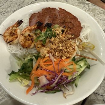 PHO 37 - Updated October 2025 - 454 Photos & 163 Reviews - 1008-8300 ...