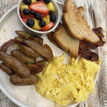 LOCAL TABLE- FULSHEAR - Updated October 2025 - 153 Photos & 150 Reviews ...