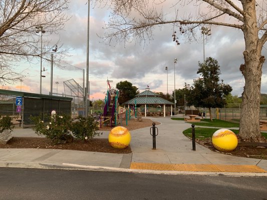 TOWN CENTER COMMUNITY PARK - 104 Photos & 18 Reviews - 550 Park Ctr Dr ...