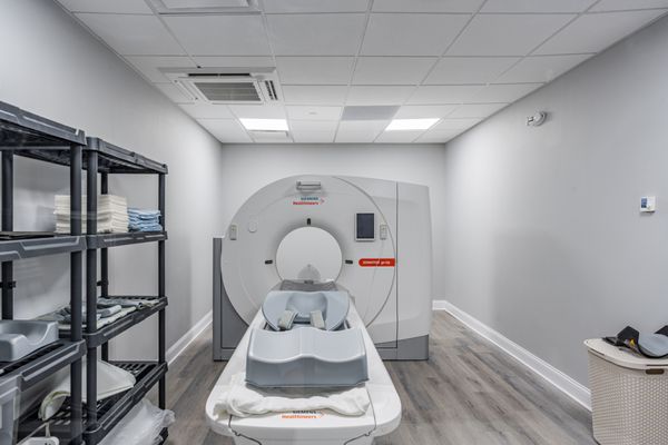 MIDWEST COMPREHENSIVE IMAGING - Updated June 2026 - 300 W Butterfield ...