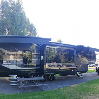 BONELLI BLUFFS RV RESORT & CAMPGROUND - Updated August 2024 - 562 ...