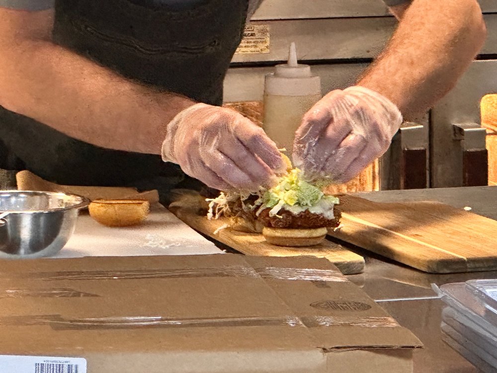 WILD CHEF MEAL PREP & BISTRO - Updated December 2025 - 206 N Oak St ...