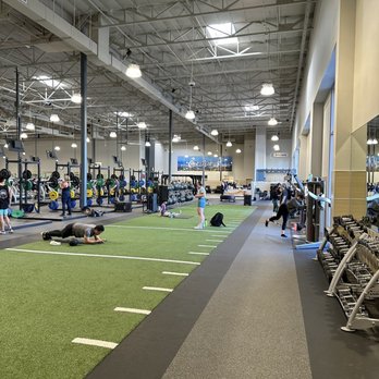24 HOUR FITNESS - IRVINE - Updated May 2025 - 98 Photos & 67 Reviews ...