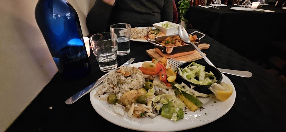 CEDAR RESTAURANT - 34 Carlisle Rd, Londonderry, United Kingdom ...