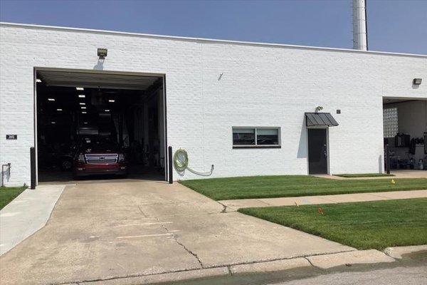 HIGHLAND BODY SHOP - Updated December 2025 - 19 Photos - 8529 1st St ...