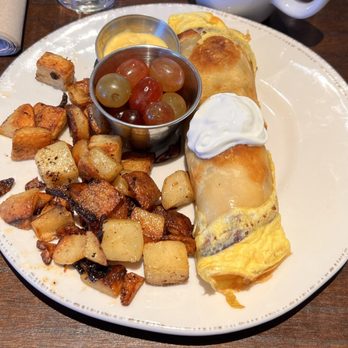 FIRST WATCH - Updated December 2024 - 100 Photos & 65 Reviews - 4261 W ...