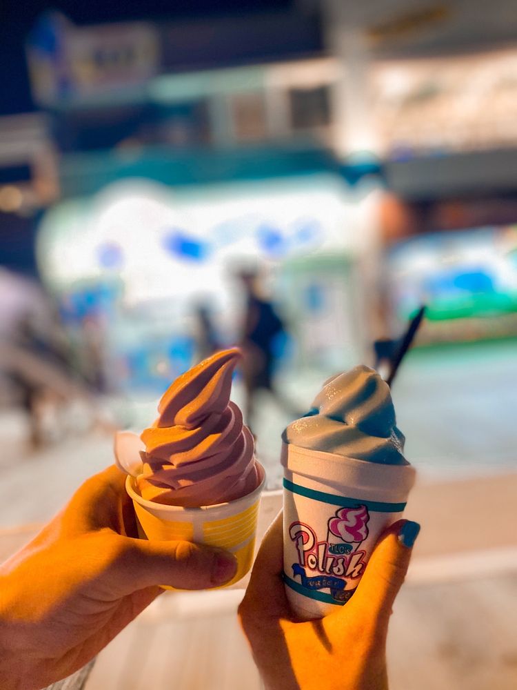 THE CHILLIN PINEAPPLE - Updated July 2025 - 12 Photos - 3800 Boardwalk ...