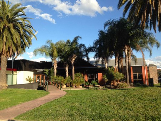 THE OLD TOWN ‘N’ COUNTRY TAVERN - Updated March 2025 - Cnr Greta Rd ...