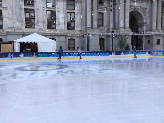 ROTHMAN ORTHOPAEDICS RINK - Updated November 2024 - 97 Photos & 30 ...