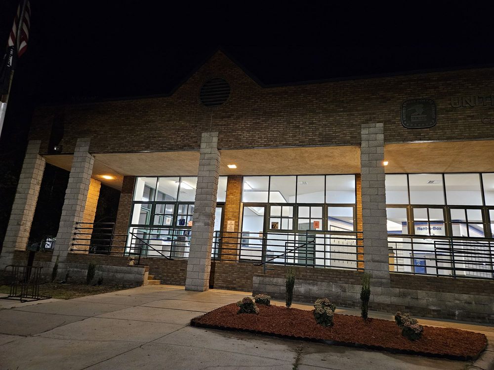 US POST OFFICE - Updated August 2025 - 21 Photos & 25 Reviews - 557 E ...
