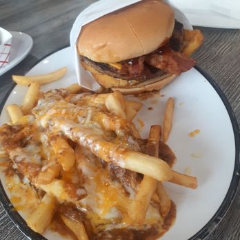 ROUNDABOUT GRILL - Updated July 2024 - 119 Photos & 140 Reviews - 12670 ...