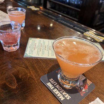 THE HARP BAR AND RESTAURANT - Updated October 2025 - 204 Photos & 201 ...