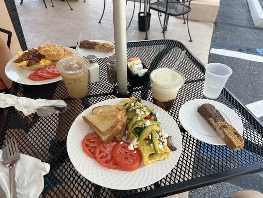BISCOTTI’S CAFÉ - Updated April 2026 - 74 Photos & 109 Reviews - 15751 ...
