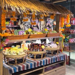 PII NONG - Updated August 2025 - 77 Photos & 17 Reviews - 3321 Yonge ...