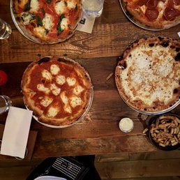 PARLOR PIZZA BAR - RIVER NORTH - Updated December 2025 - 640 Photos ...