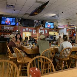 MOAB BREWERY - Updated December 2025 - 995 Photos & 1996 Reviews - 686 ...