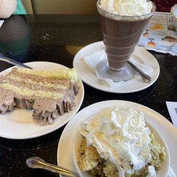 APOLLO DINER - Updated December 2025 - 124 Photos & 141 Reviews - 630 ...