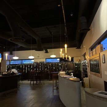 BISTRO 7 - Updated September 2024 - 614 Photos & 415 Reviews - 7111 S ...