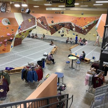 UPPER LIMITS ROCK CLIMBING GYM - CHESTERFIELD - Updated July 2025 - 40 ...