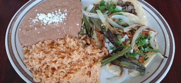 LOVELY EATERY - Updated August 2025 - 15 Photos & 17 Reviews - 1009 E ...