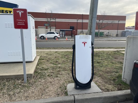 TESLA SUPERCHARGER - Updated September 2025 - 2034 Green Acres Mall ...